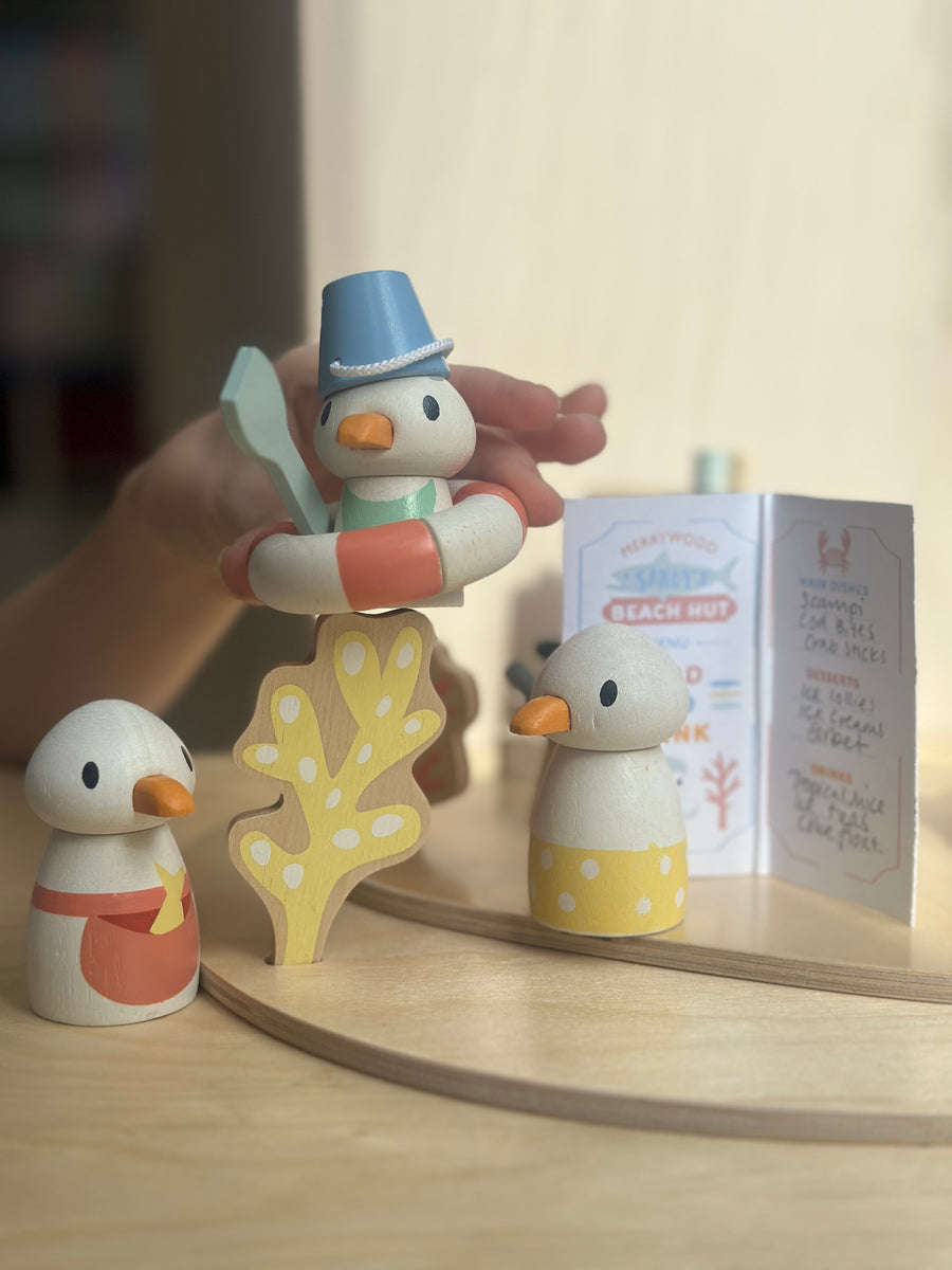 Celebrate World Seabird Day with our fun and free pretend play printou